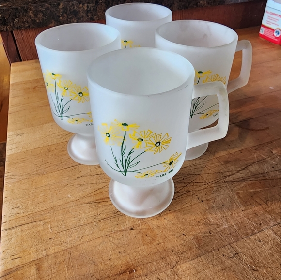 Tiara | Dining | 4 Tiara Frosted Footed Mugs Daisies Yellow Green 984 ...